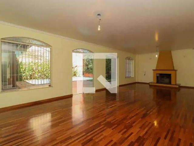 Casa / Sobrado para Venda em São Paulo/SP Vila Madalena 4 Quartos
