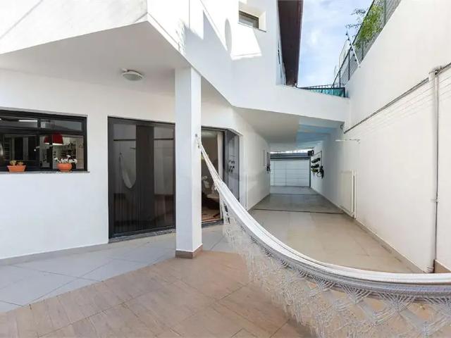 Casa / Sobrado para Venda em São Paulo/SP Vila Madalena 4 Quartos