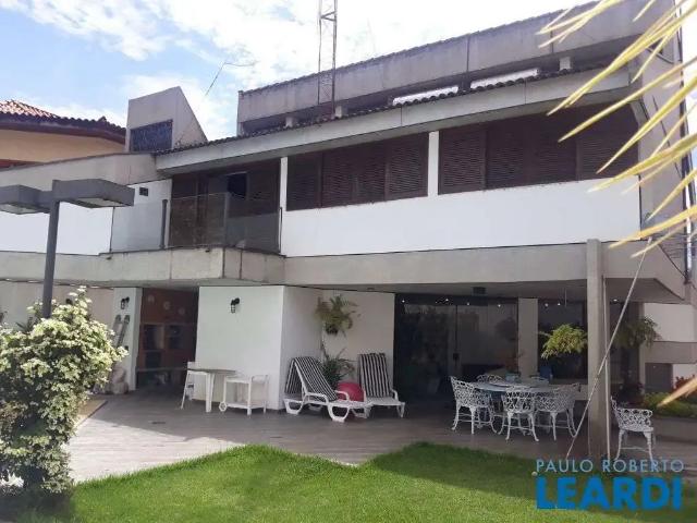 Casa / Sobrado para Venda em São Paulo/SP Vila Madalena 4 Quartos