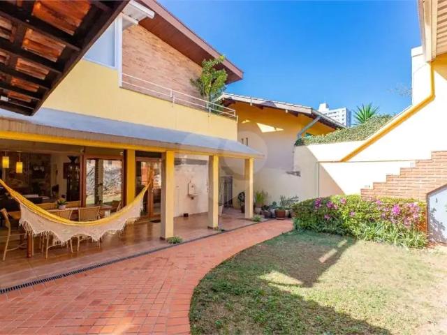 Casa / Sobrado para Venda em São Paulo/SP Vila Madalena 4 Quartos