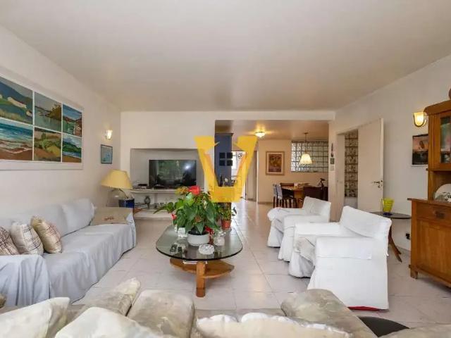 Casa / Sobrado para Venda em São Paulo/SP Vila Madalena 5 Quartos