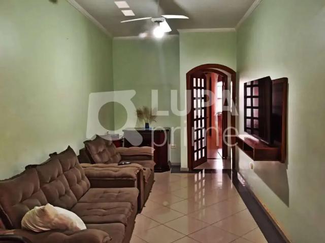 Casa / Sobrado para Venda em São Paulo/SP Vila Medeiros 4 Quartos