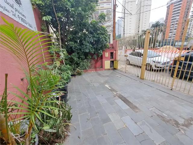 Casa / Sobrado para Venda em São Paulo/SP Vila Nova Conceição 12 Quartos