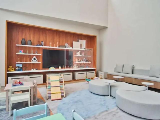 Casa / Sobrado para Venda em São Paulo/SP Vila Nova Conceição 4 Quartos
