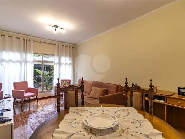 Casa / Sobrado para Venda em São Paulo/SP Vila Nova Conceição 5 Quartos