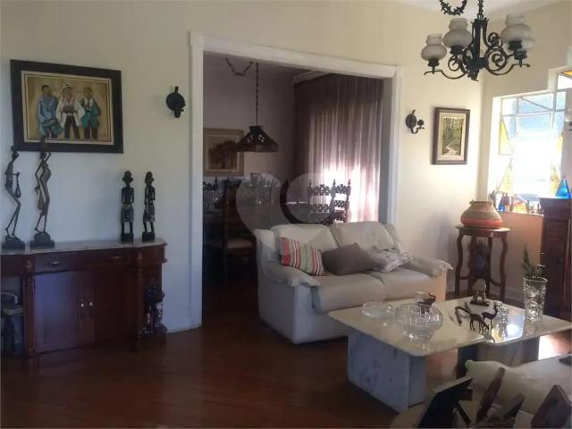 Casa / Sobrado para Venda em São Paulo/SP Tremembé 4 Quartos
