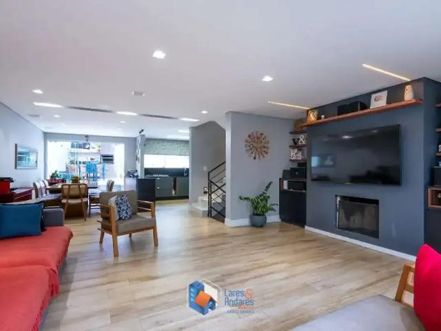 Casa / Sobrado para Venda em São Paulo/SP Vila Andrade 4 Quartos