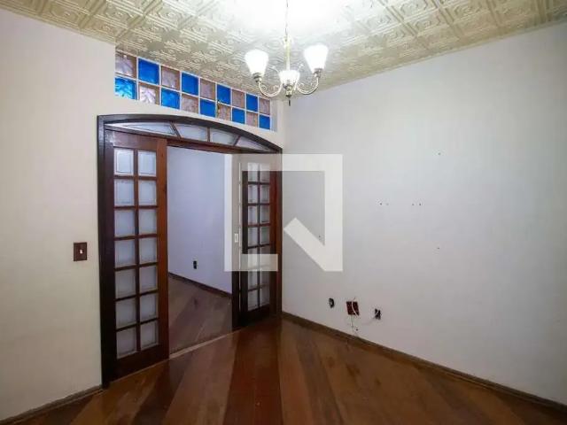 Casa / Sobrado para Venda em São Paulo/SP Vila Carmosina 3 Quartos