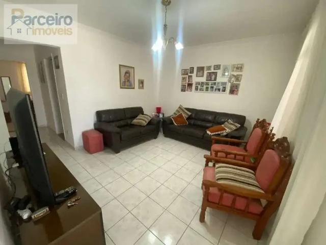 Casa / Sobrado para Venda em São Paulo/SP Vila Carmosina 3 Quartos