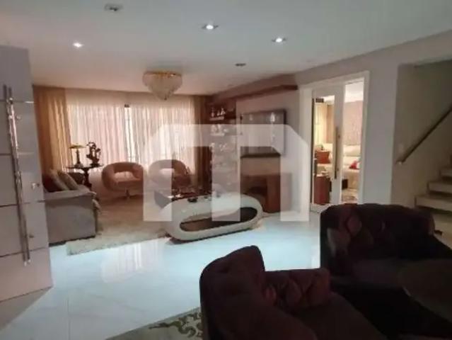 Casa / Sobrado para Venda em São Paulo/SP Vila Carrão 4 Quartos