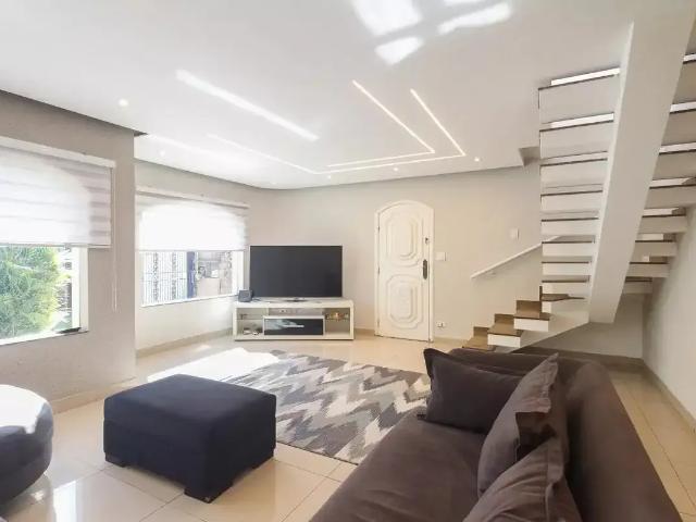Casa / Sobrado para Venda em São Paulo/SP Vila Carrão 4 Quartos