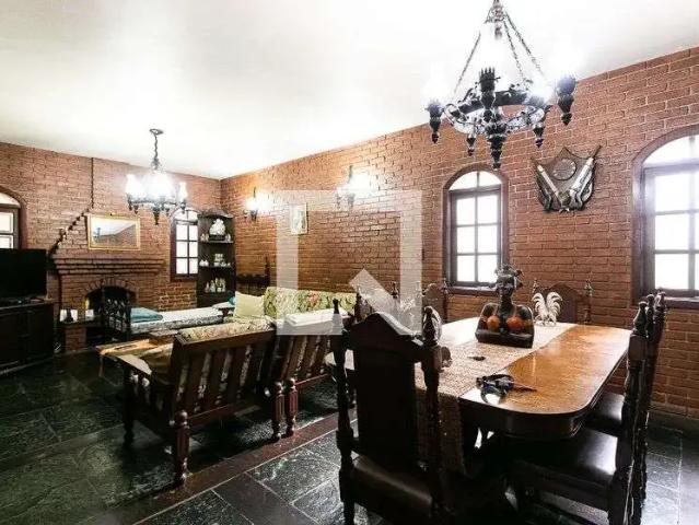 Casa / Sobrado para Venda em São Paulo/SP Vila Carrão 4 Quartos