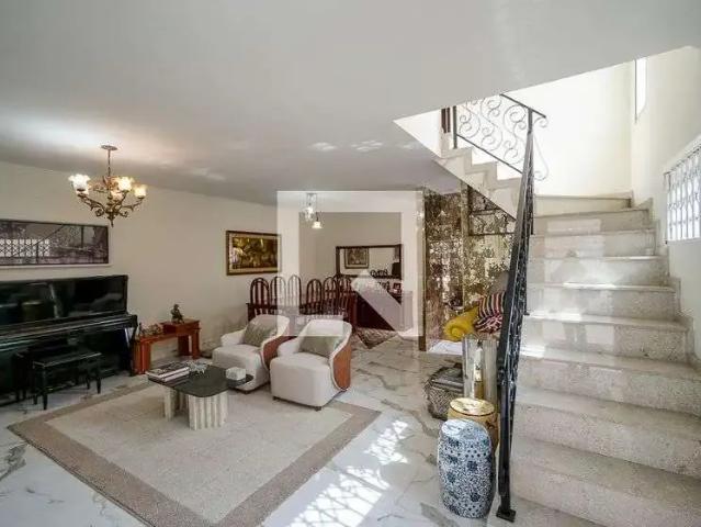Casa / Sobrado para Venda em São Paulo/SP Vila Carrão 4 Quartos