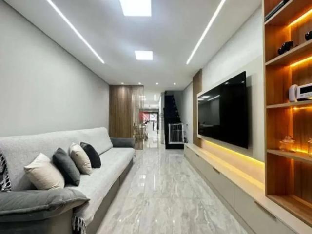 Casa / Sobrado para Venda em São Paulo/SP Vila Carrão 4 Quartos