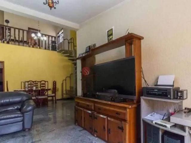 Casa / Sobrado para Venda em São Paulo/SP Vila Carrão 4 Quartos