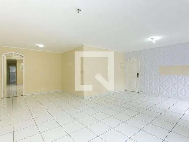 Casa / Sobrado para Venda em São Paulo/SP Vila Carrão 4 Quartos