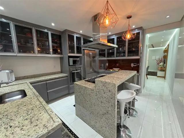 Casa / Sobrado para Venda em São Paulo/SP Vila Carrão 4 Quartos