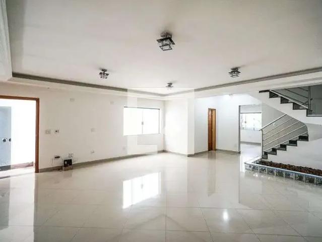 Casa / Sobrado para Venda em São Paulo/SP Vila Carrão 5 Quartos