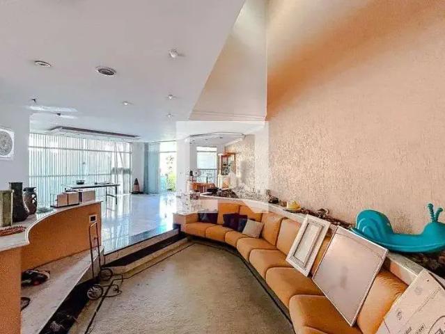 Casa / Sobrado para Venda em São Paulo/SP Vila Carrão 5 Quartos