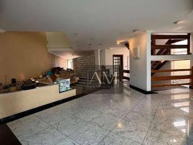 Casa / Sobrado para Venda em São Paulo/SP Vila Carrão 5 Quartos