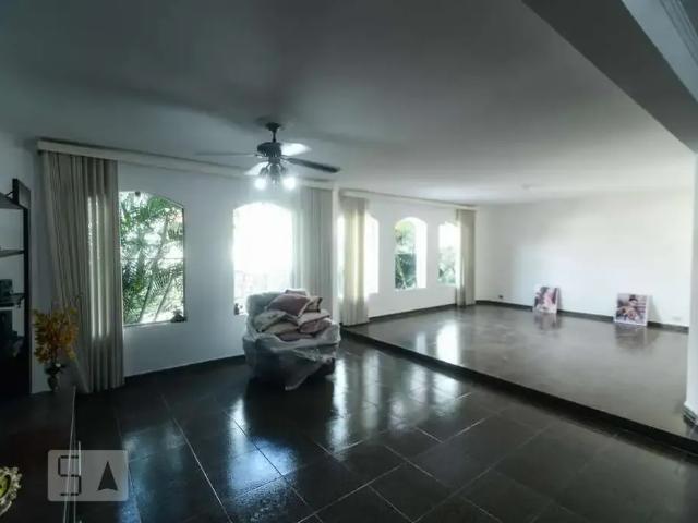 Casa / Sobrado para Venda em São Paulo/SP Vila Carrão 5 Quartos