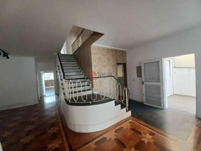 Casa / Sobrado para Venda em São Paulo/SP Vila Carrão 6 Quartos