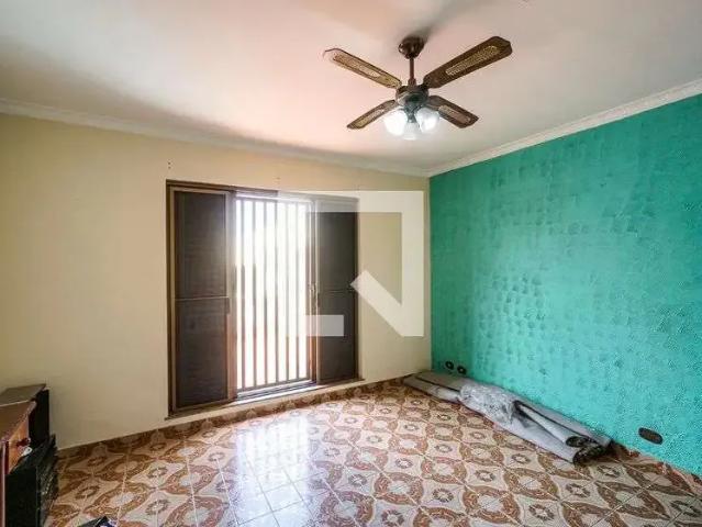 Casa / Sobrado para Venda em São Paulo/SP Vila Carrão 2 Quartos