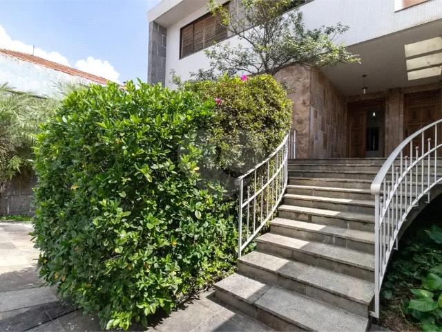 Casa / Sobrado para Venda em São Paulo/SP Vila Carrão 3 Quartos