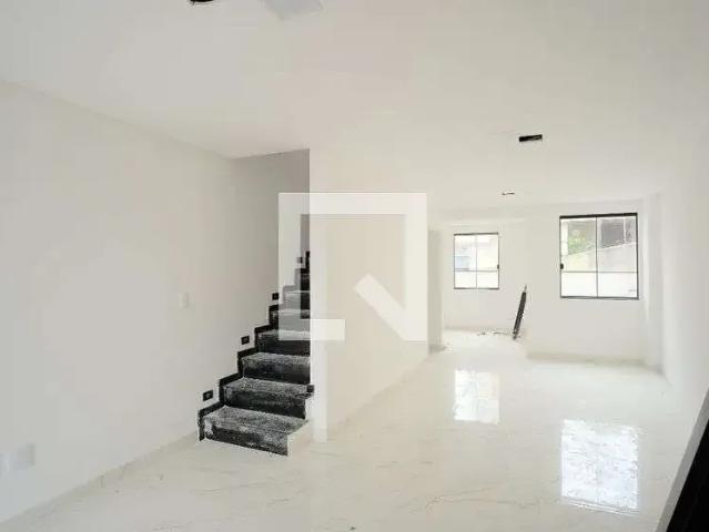 Casa / Sobrado para Venda em São Paulo/SP Vila Carrão 3 Quartos