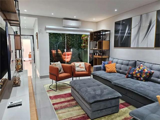 Casa / Sobrado para Venda em São Paulo/SP Vila Carrão 3 Quartos
