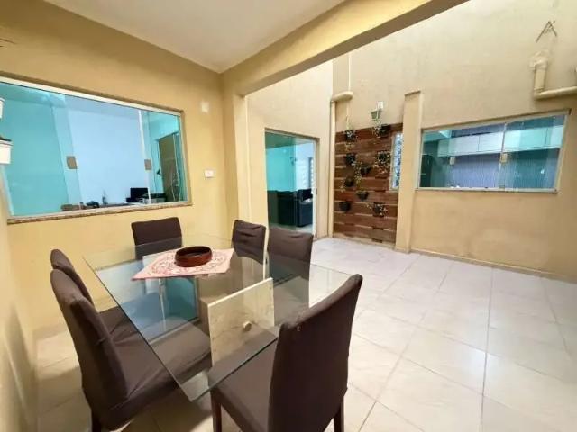 Casa / Sobrado para Venda em São Paulo/SP Vila Carrão 3 Quartos