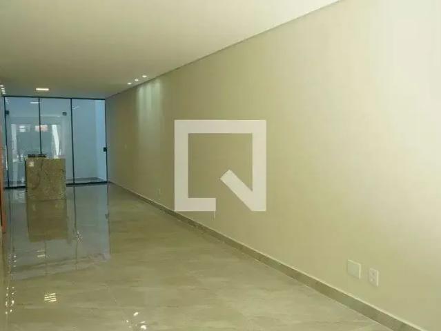 Casa / Sobrado para Venda em São Paulo/SP Vila Carrão 3 Quartos