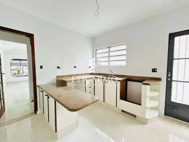 Casa / Sobrado para Venda em São Paulo/SP Vila Carrão 3 Quartos