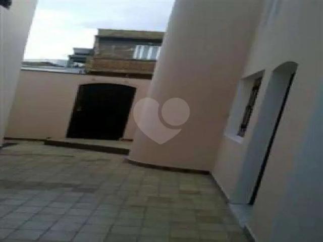 Casa / Sobrado para Venda em São Paulo/SP Vila Carrão 3 Quartos