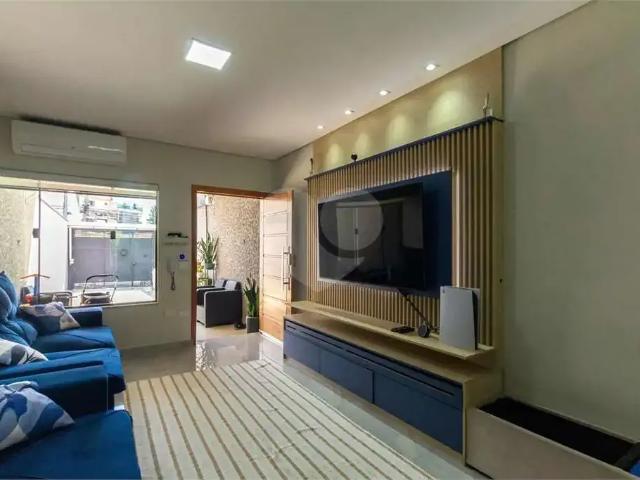 Casa / Sobrado para Venda em São Paulo/SP Vila Carrão 3 Quartos