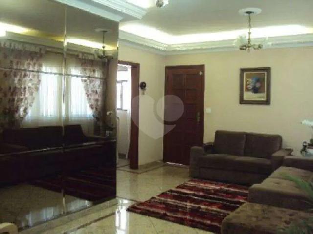 Casa / Sobrado para Venda em São Paulo/SP Vila Constança 5 Quartos