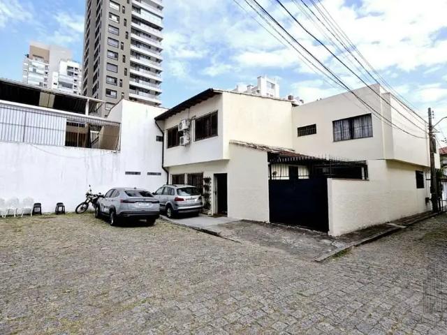 Casa / Sobrado para Venda em São Paulo/SP Vila Cordeiro 3 Quartos