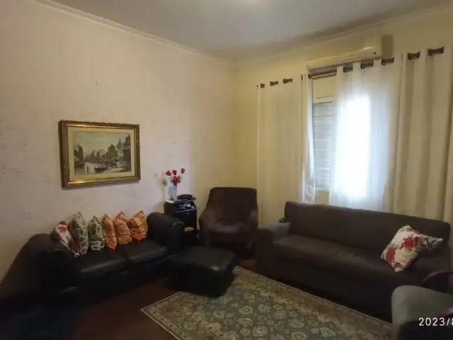 Casa / Sobrado para Venda em São Paulo/SP Vila Domitila 5 Quartos