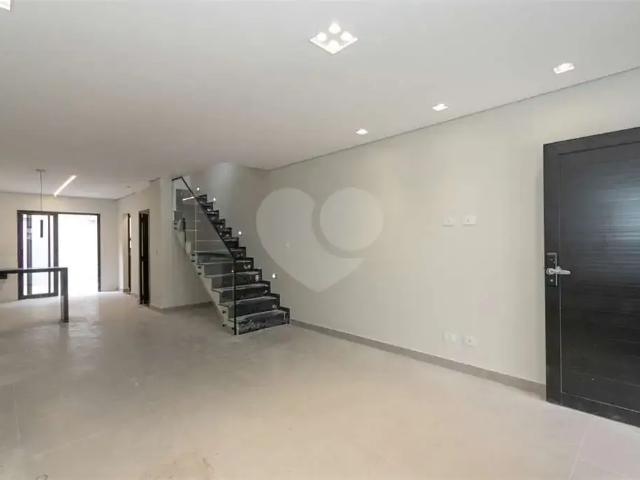 Casa / Sobrado para Venda em São Paulo/SP Vila Gumercindo 3 Quartos