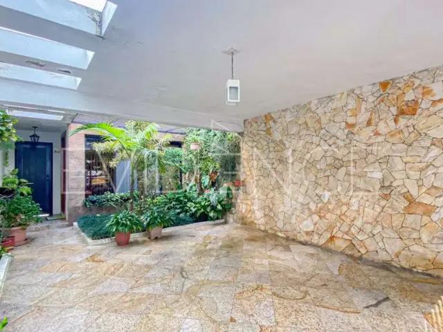 Casa / Sobrado para Venda em São Paulo/SP Vila Regente Feijó 2 Quartos