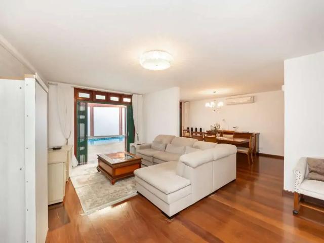 Casa / Sobrado para Venda em São Paulo/SP Vila Sônia 4 Quartos