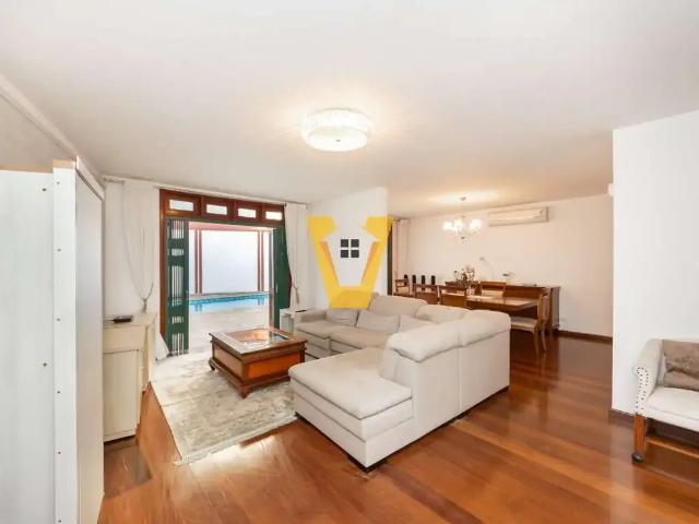 Casa / Sobrado para Venda em São Paulo/SP Vila Sônia 4 Quartos