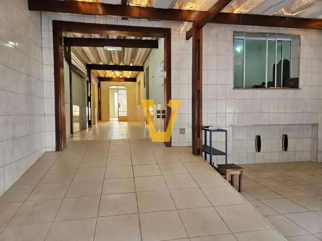 Casa / Sobrado para Venda em São Paulo/SP Água Branca 5 Quartos