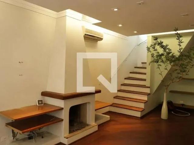 Casa / Sobrado para Venda em São Paulo/SP Água Fria 3 Quartos