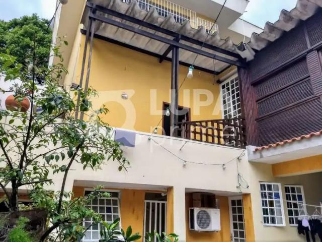 Casa / Sobrado para Venda em São Paulo/SP Água Fria 3 Quartos