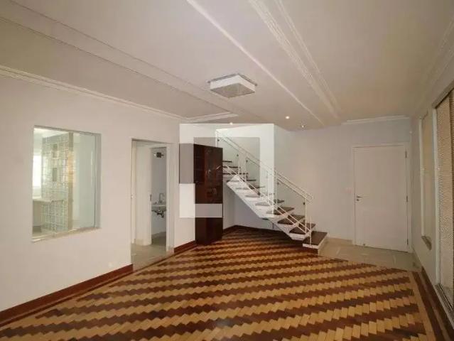 Casa / Sobrado para Venda em São Paulo/SP Água Fria 4 Quartos