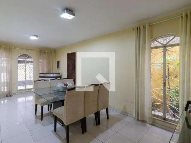 Casa / Sobrado para Venda em São Paulo/SP Água Fria 4 Quartos