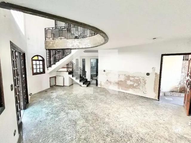 Casa / Sobrado para Venda em São Paulo/SP Água Fria 4 Quartos