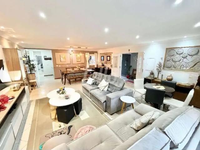 Casa / Sobrado para Venda em São Paulo/SP Água Fria 4 Quartos