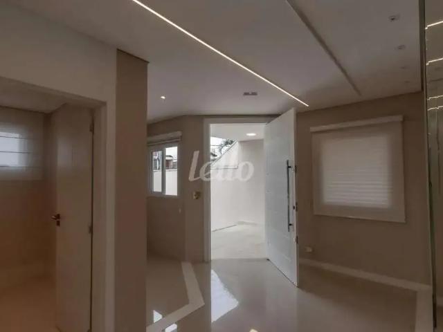Casa / Sobrado para Venda em São Paulo/SP Água Rasa 3 Quartos